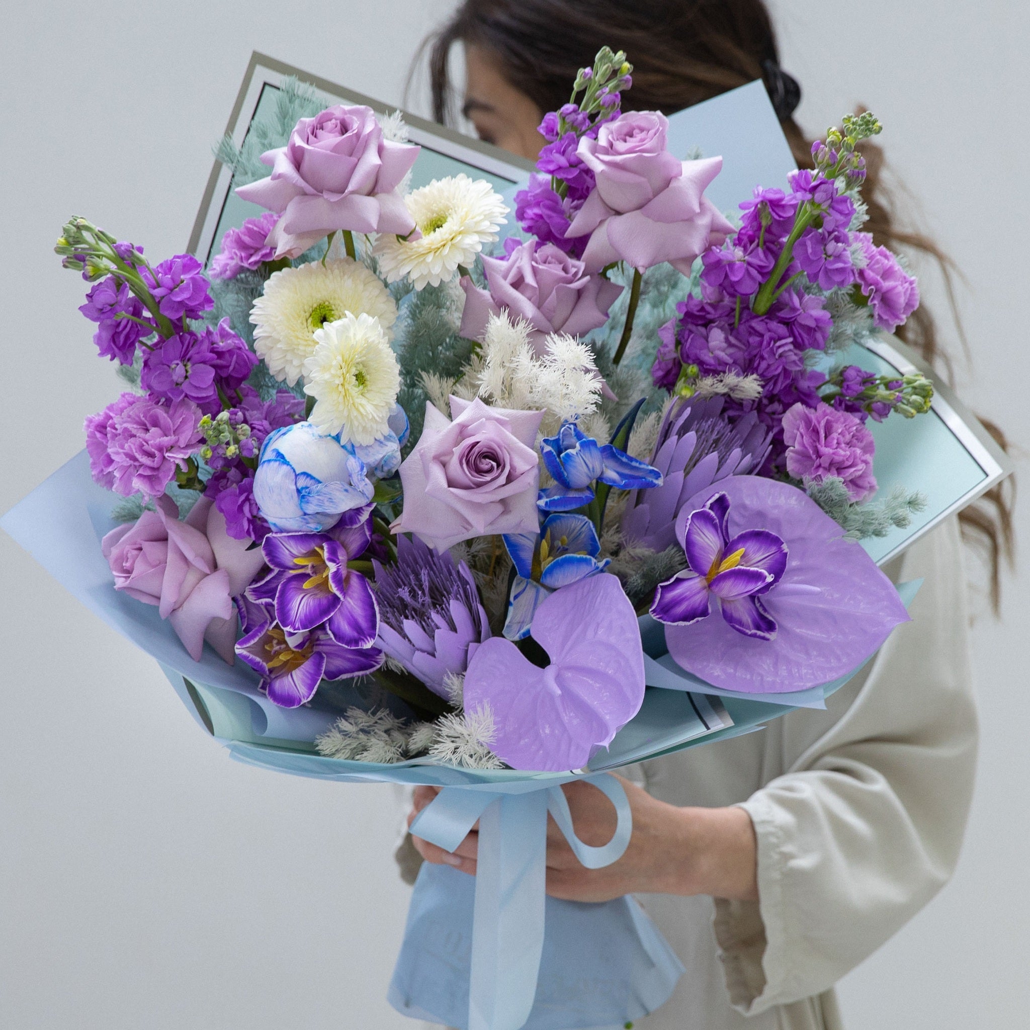Giorgia Meloni - Flowers & Bouquets Delivery Dubai, Flove.ae